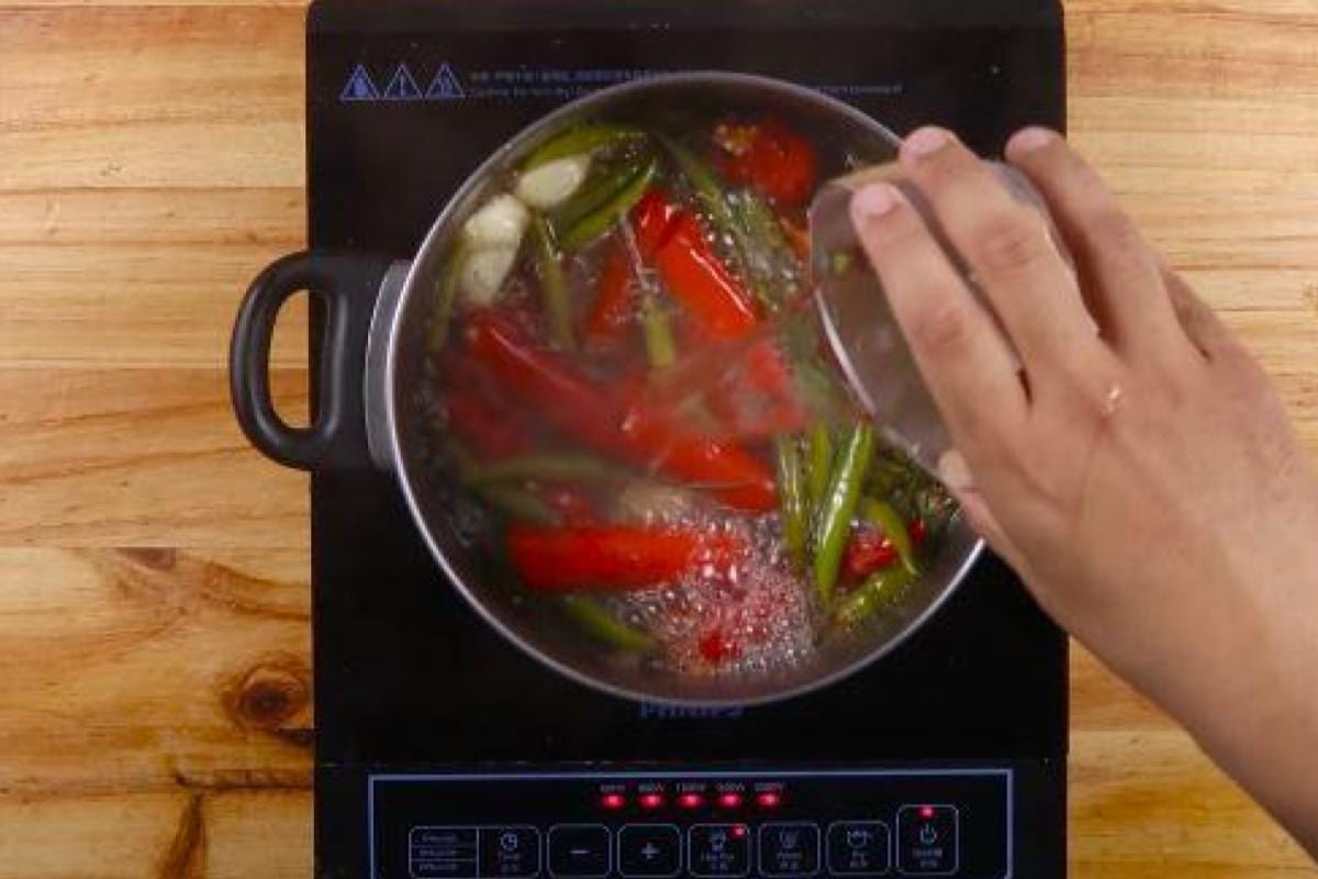 Spicy Burger Recipe Malaysia | How To Make Ying Yang Spicy Burger