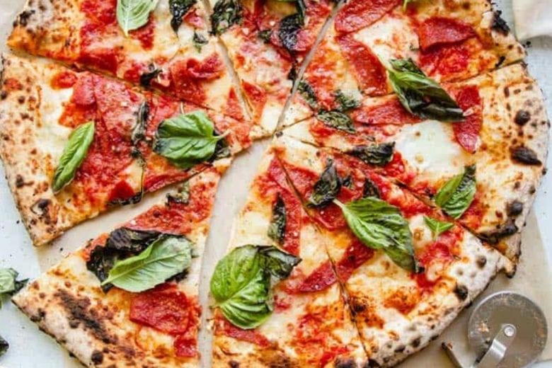 The 9 Types of Pizza Crust | Which Is Your Favourite?