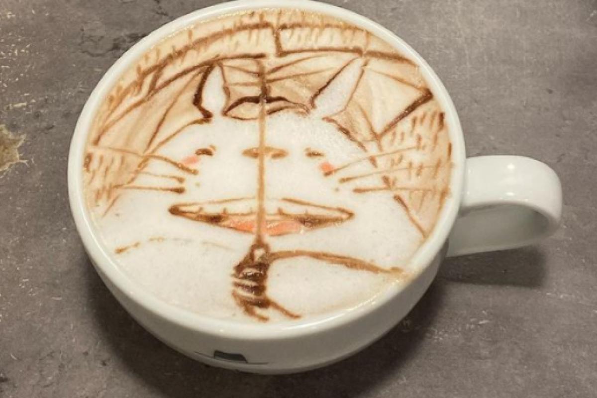11.5k FOLLOWERS! This Korean Cafe Makes Super Cute Coffee Art!