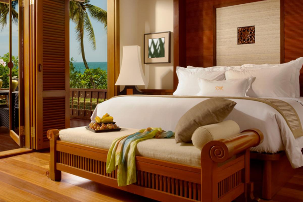 10 Resort Tepi Pantai Terbaik di Malaysia 2025 | Menarik & Best