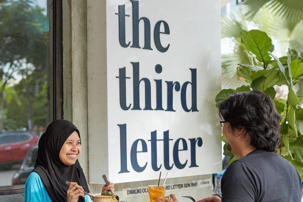 8 Kafe Paling Best di Shah Alam 2026 | Lazat & Enak