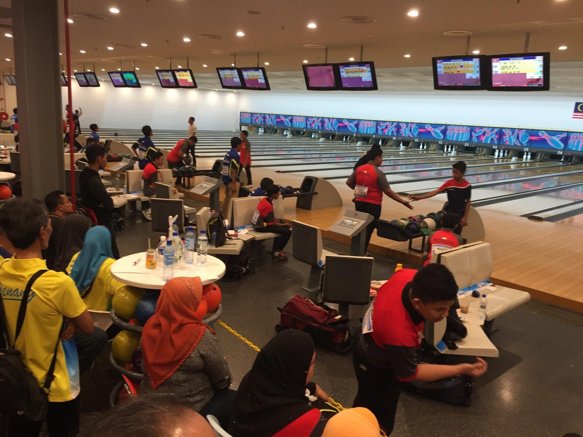 6 Pusat Boling Terbaik di Johor 2023 | Masa Untuk Main!