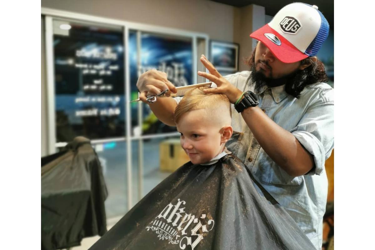 20 Kedai Gunting Rambut Terbaik di KL & Selangor 2025 | Bagus dan Bergaya