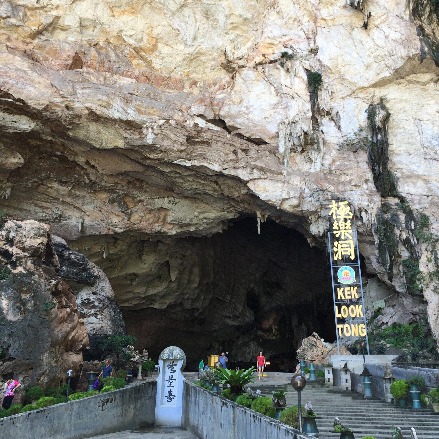 8 Must-Visit Cave Temples In Ipoh 2023 | Recommended
