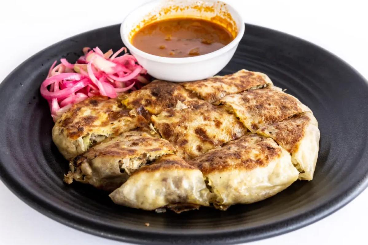 8 Tempat Murtabak Terbaik di Malaysia 2025 | Terbaik & Sedap!