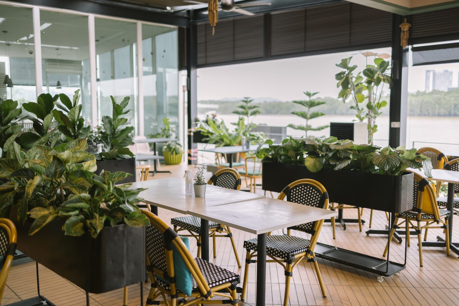 16 Kafe Terbaik di Kuantan 2025 | Temui Kafe Kegemaran Anda!