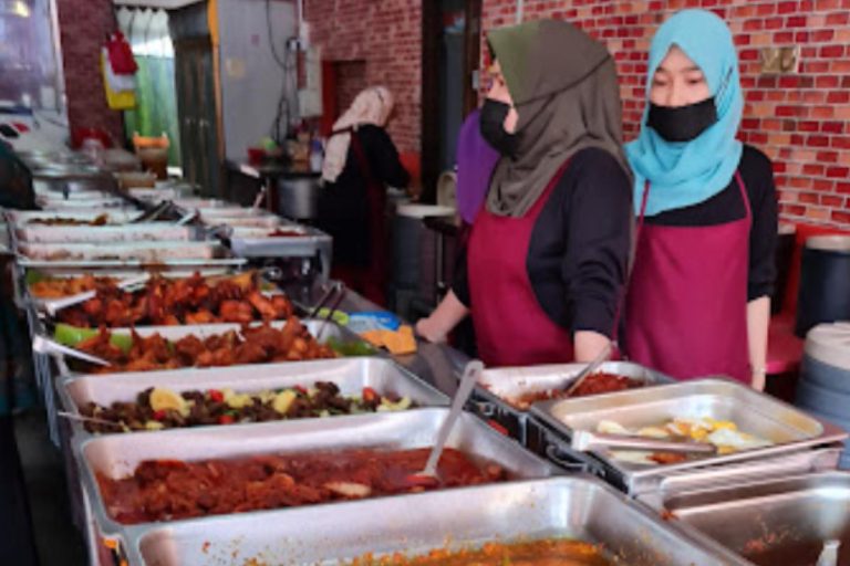 10 Nasi Kerabu Terbaik di KL & Selangor 2026 | Sedap & Terbaik