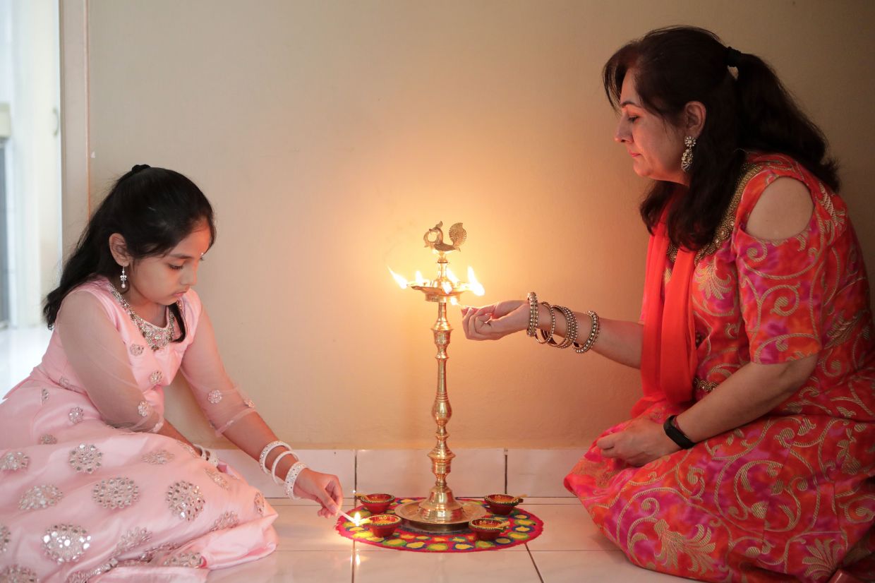 10 Best Things To Do During Deepavali 2023 | Celebrate Light