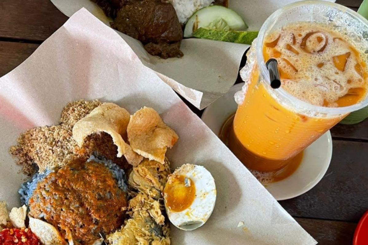 10 Nasi Kerabu Terbaik di KL & Selangor 2025 | Sedap & Terbaik