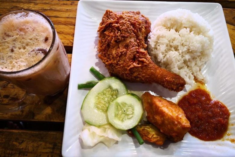 Top 10 Best Ayam Penyet In Sarawak 2023 | Delectable at best