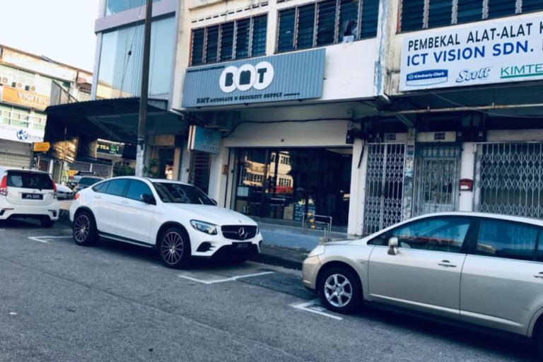 9 Pembekal Pasang & Baiki Pintu Pagar Automatik Terbaik di Malaysia 2025