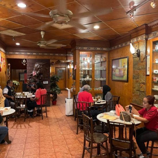 Top 8 Best Roti Bakar In Johor 2023 | Crispy & Buttery