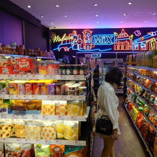 10 Kedai Serbaneka Terbaik di Melaka 2026 | Terbaik