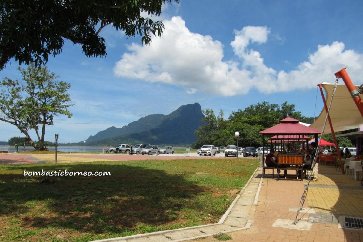 Top 8 Best Beaches in Kuching 2025 | Beach adventure awaits