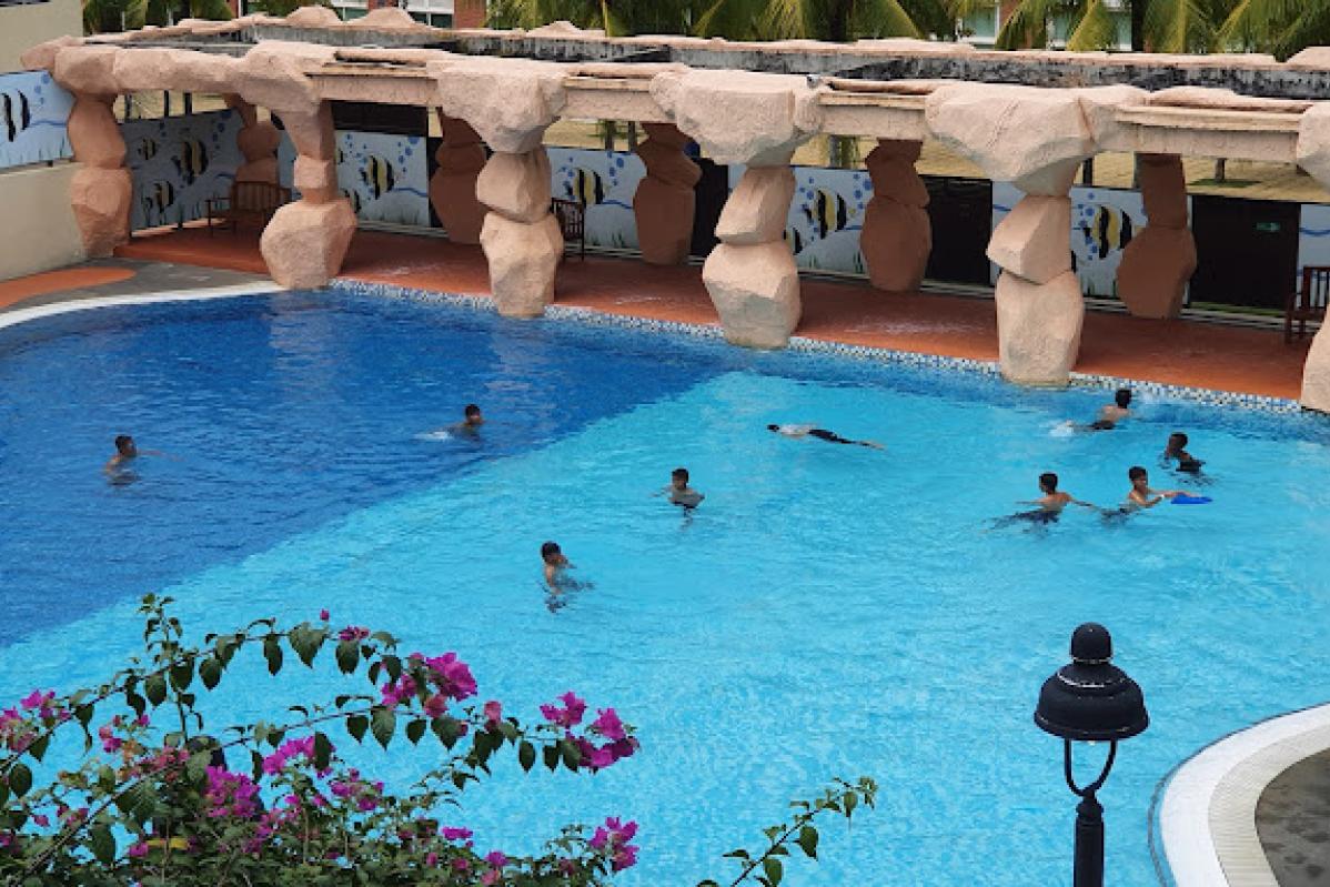 10 Best Swimming Pool in Putrajaya 2025 | Relax with a View