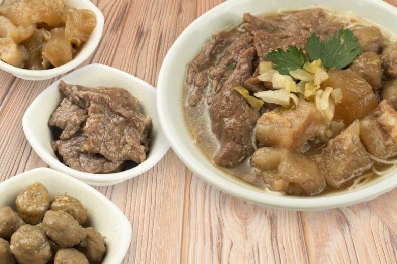 Top 10 Traditional Foods in Sabah You Must Try | Recommended
