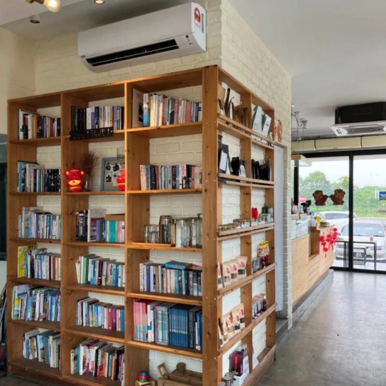 Top 12 Best Cool Library Cafes in KL & Selangor 2025 | Weekend Vibes