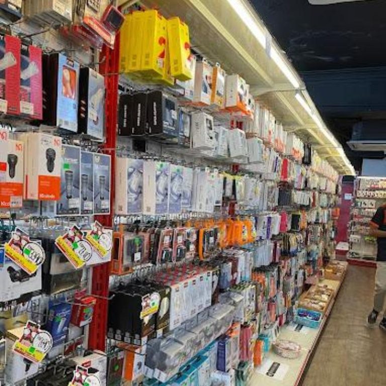 10 Kedai Aksesori Telefon Terbaik di Subang Jaya 2025 | Teknologi