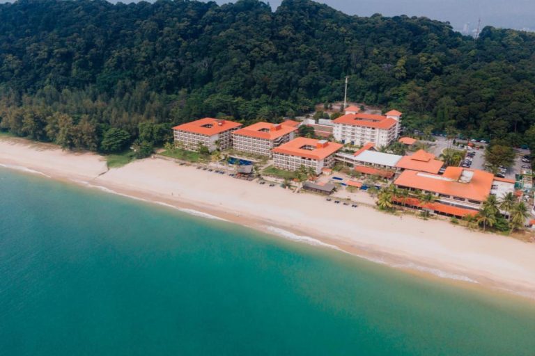 Top 6 Best Beach Resorts in Kuantan 2026 | Holiday Time