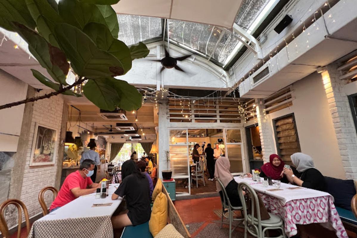 Top 10 Best Breakfast Spots in Bangsar 2025 | Must Try