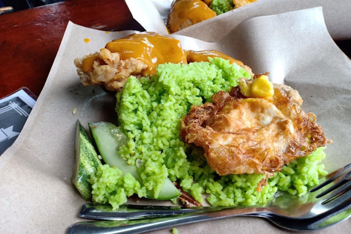 Top 10 Best Places to Get Nasi Lemak in Melaka 2025 | Must Try