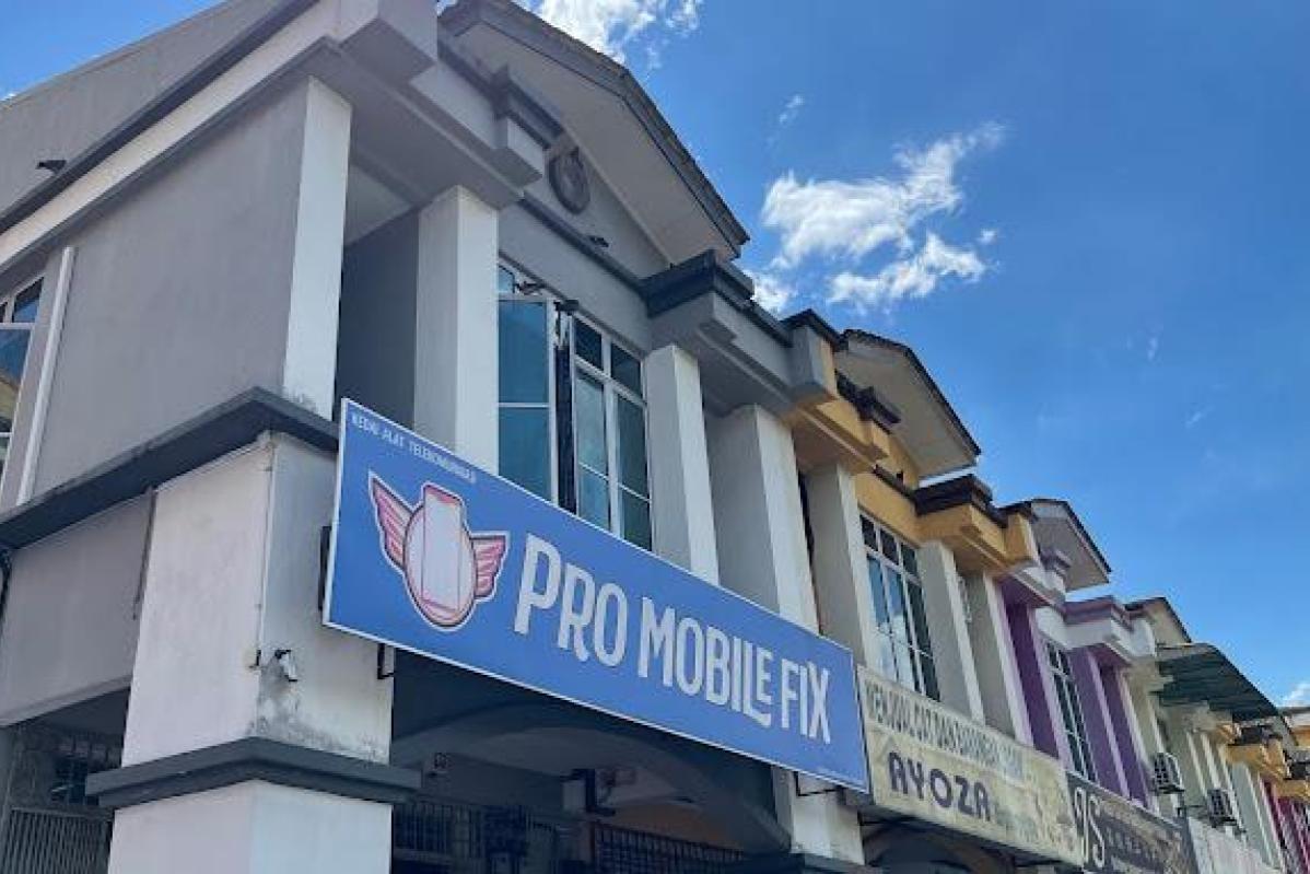 10 Kedai Baiki Telefon Terbaik di Johor 2023 | Hebat