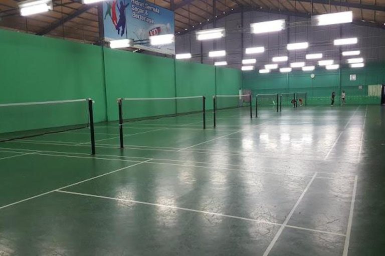 10 Gelanggang Badminton Terbaik di Sarawak 2025
