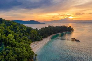 Top 10 Best Beaches in Sabah 2026 | Weekend Trip