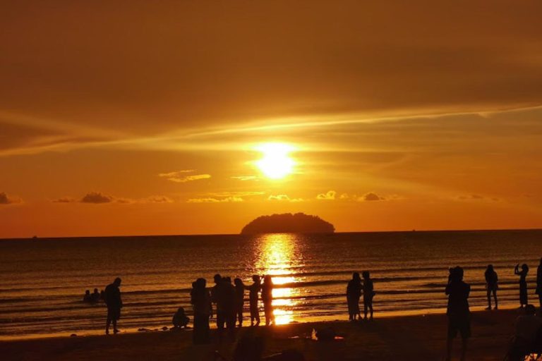 Top 10 Best Beaches in Sabah 2025 | Weekend Trip