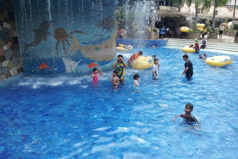Top 10 Best Water Parks in KL & Selangor 2025 | Take a Tour
