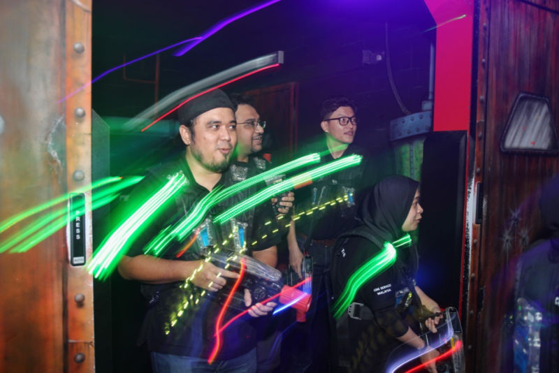 Have A Laser Tag Battle With Your Friends This Weekend