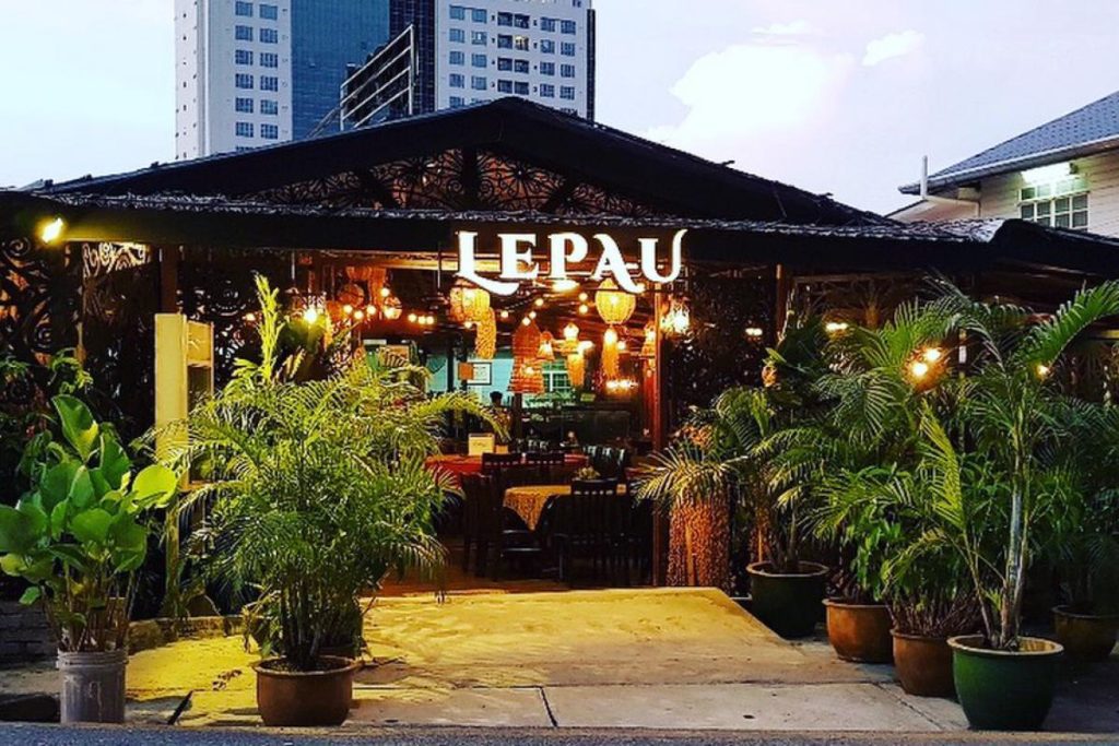 Top 10 Traditional Foods in Sarawak You Must Try | Recommended