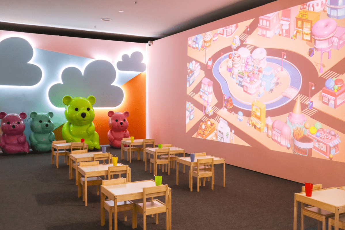 Candyland Carnival in Tropicana Gardens Mall