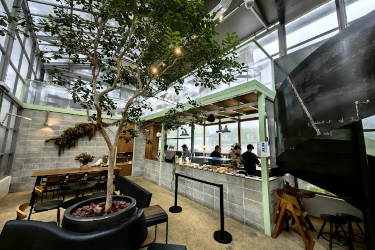 Top 10 Best Aesthetic Cafes in Klang Valley 2025 | Chill